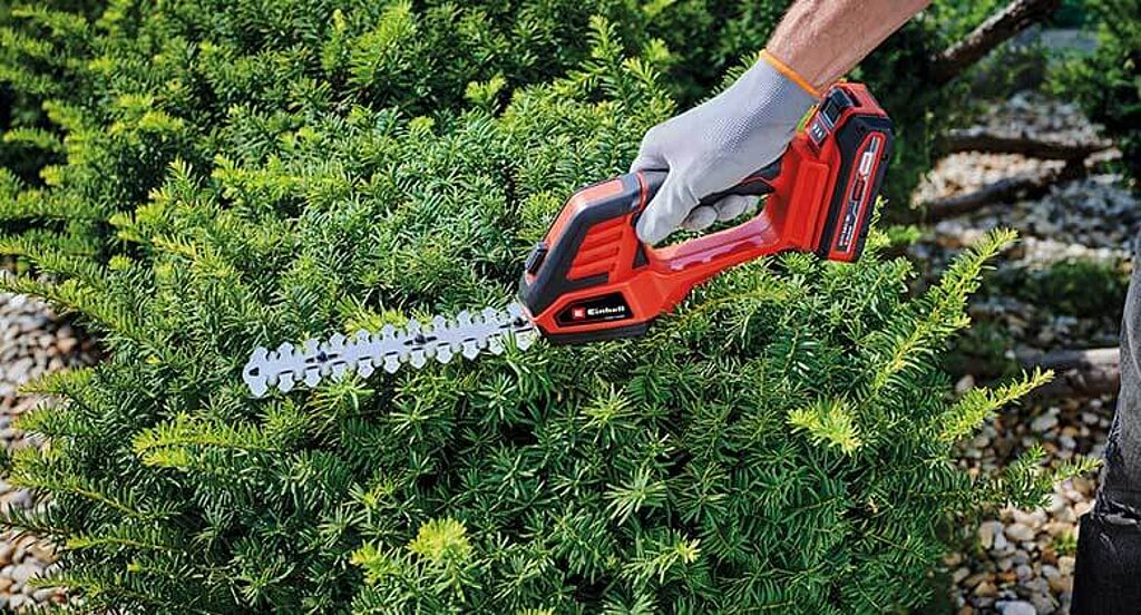 Compact grass and bush shears from the Power X-Change system | Einhell.ca